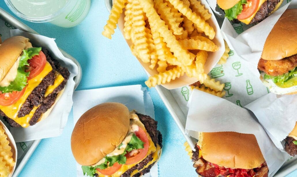 Your Ultimate Guide to Conquering the Menu at The Woodlands' Shake Shack